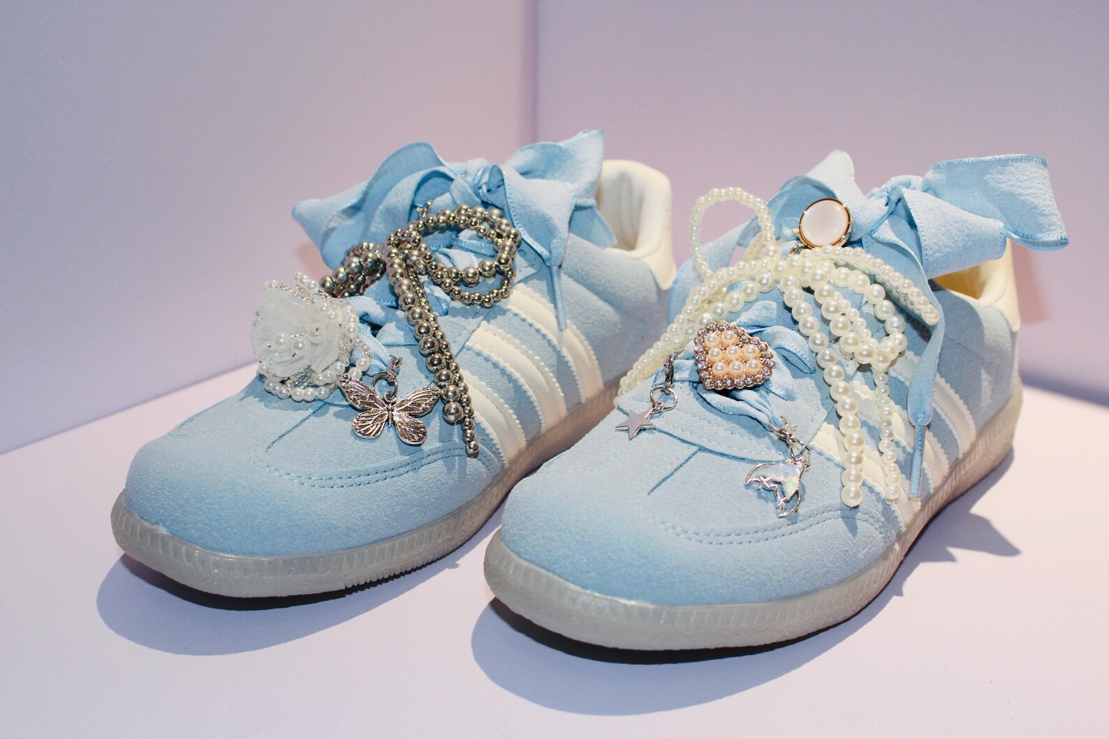 Luxury Shoe Lace Decoration Set – Pearl & Charm Bow Shoelace ...