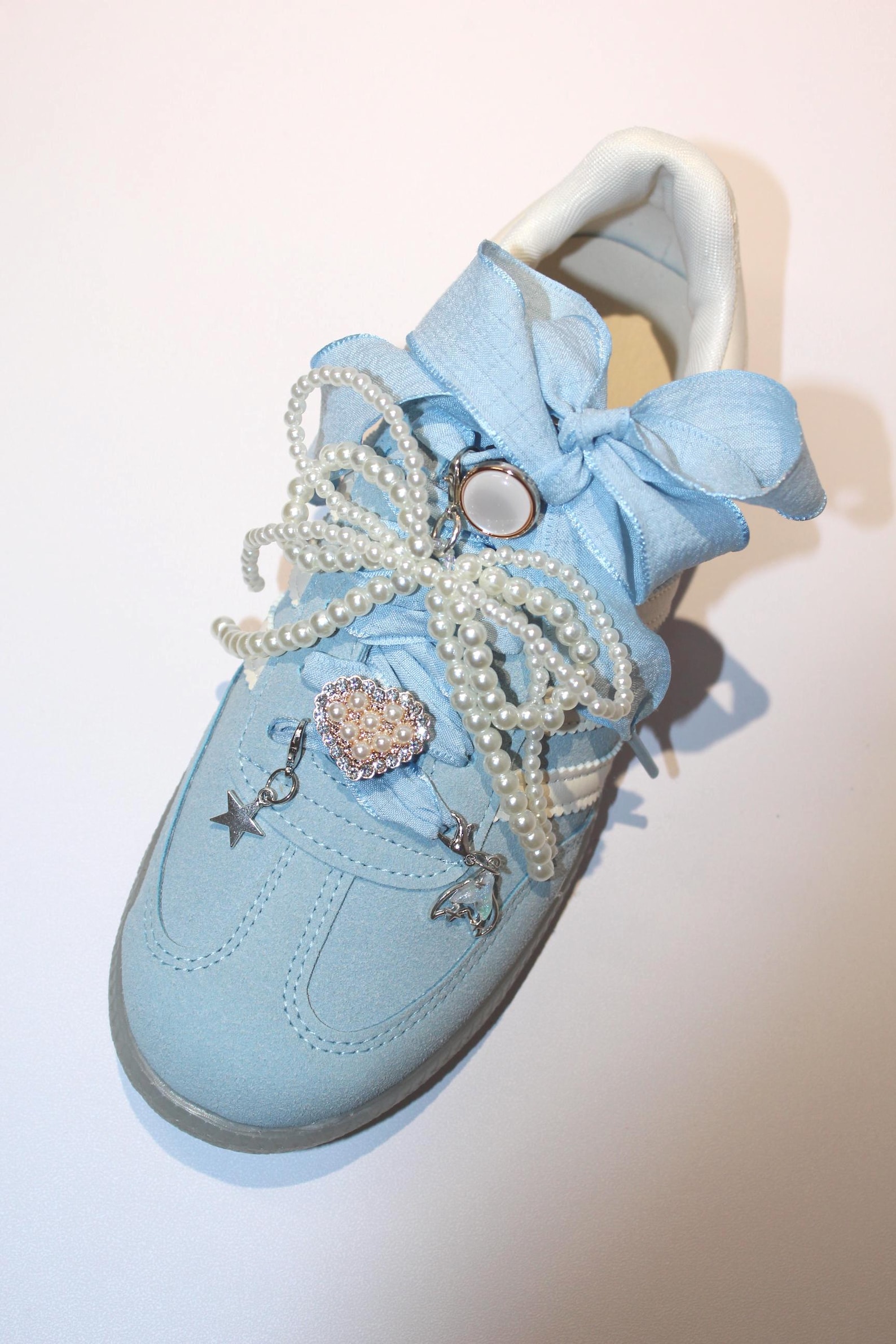 Elegant Ruffle Shoelaces – Unique Ruffle Laces for Sneakers & Dress ...