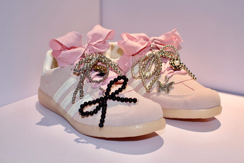 Luxury Shoe Lace Decoration Set – Pearl & Charm Bow Shoelace ...