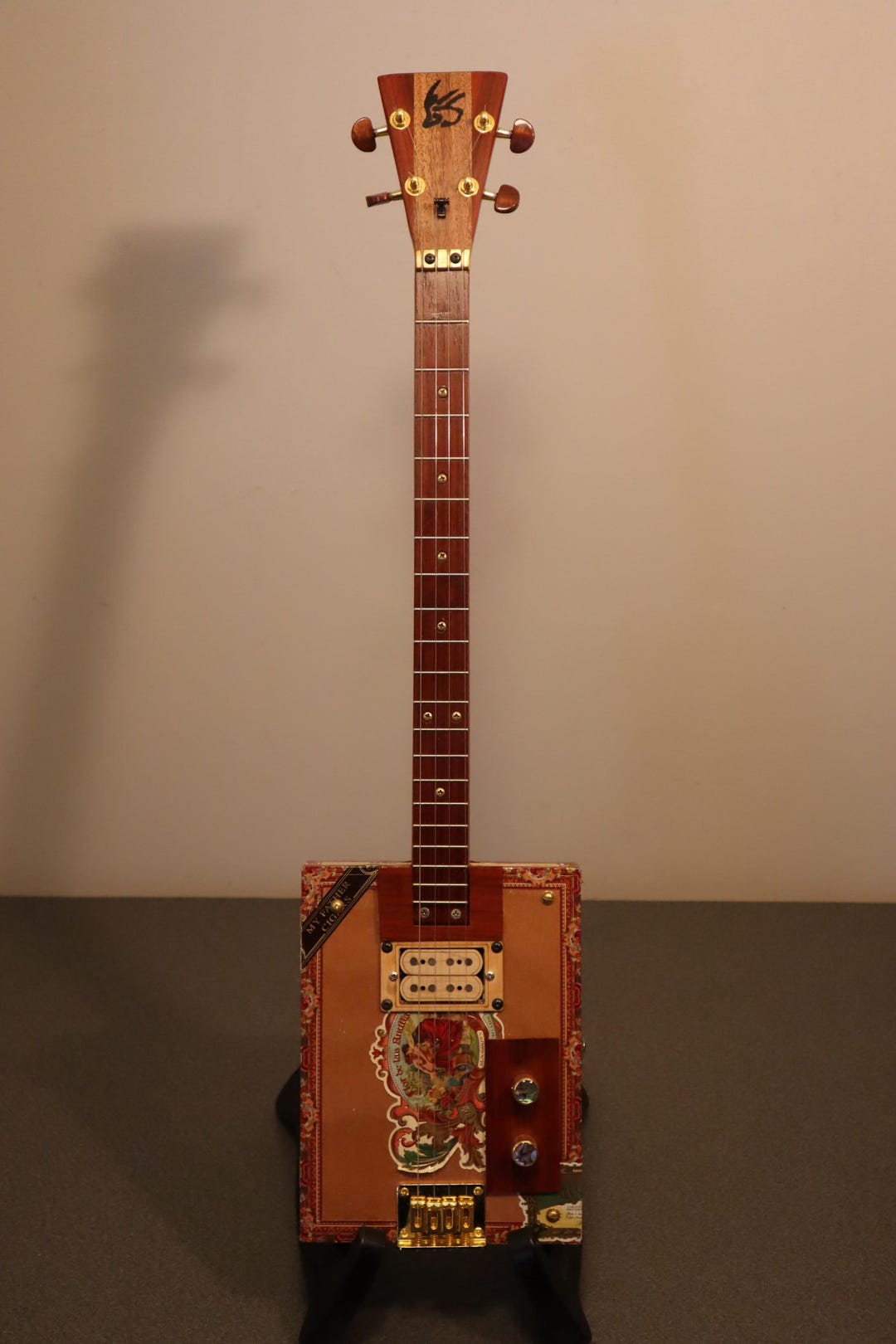 The Naked Ghost - Hand Crafted Cigar Box Guitar - CBG - Etsy