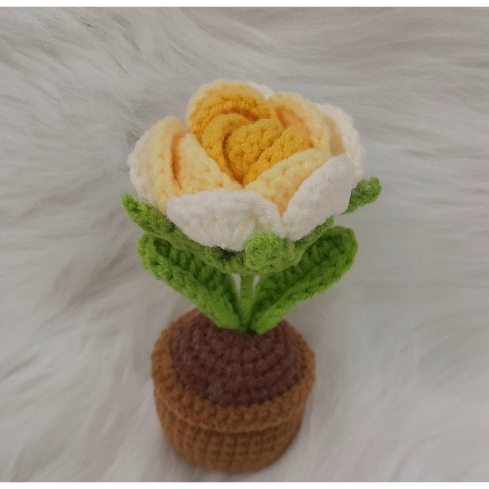 Crochet Mini Rose Bouquet, Mini Flower, Rose in the Pot for Desktop ...