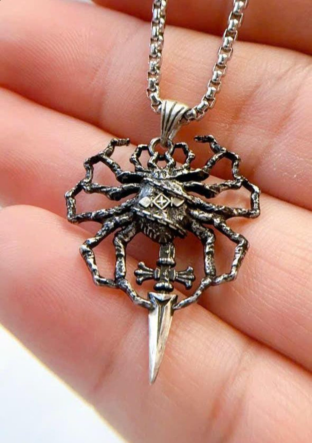 EXCLUSIVE Judgement Chain + Phantom Troupe Spider Necklace, Jewelry H X ...