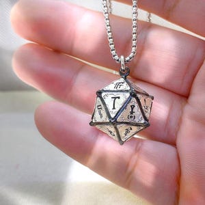 PREMIUM Fanmade Shadowheart Artifact Necklace, Baldur's Gate 3 Inspired ...