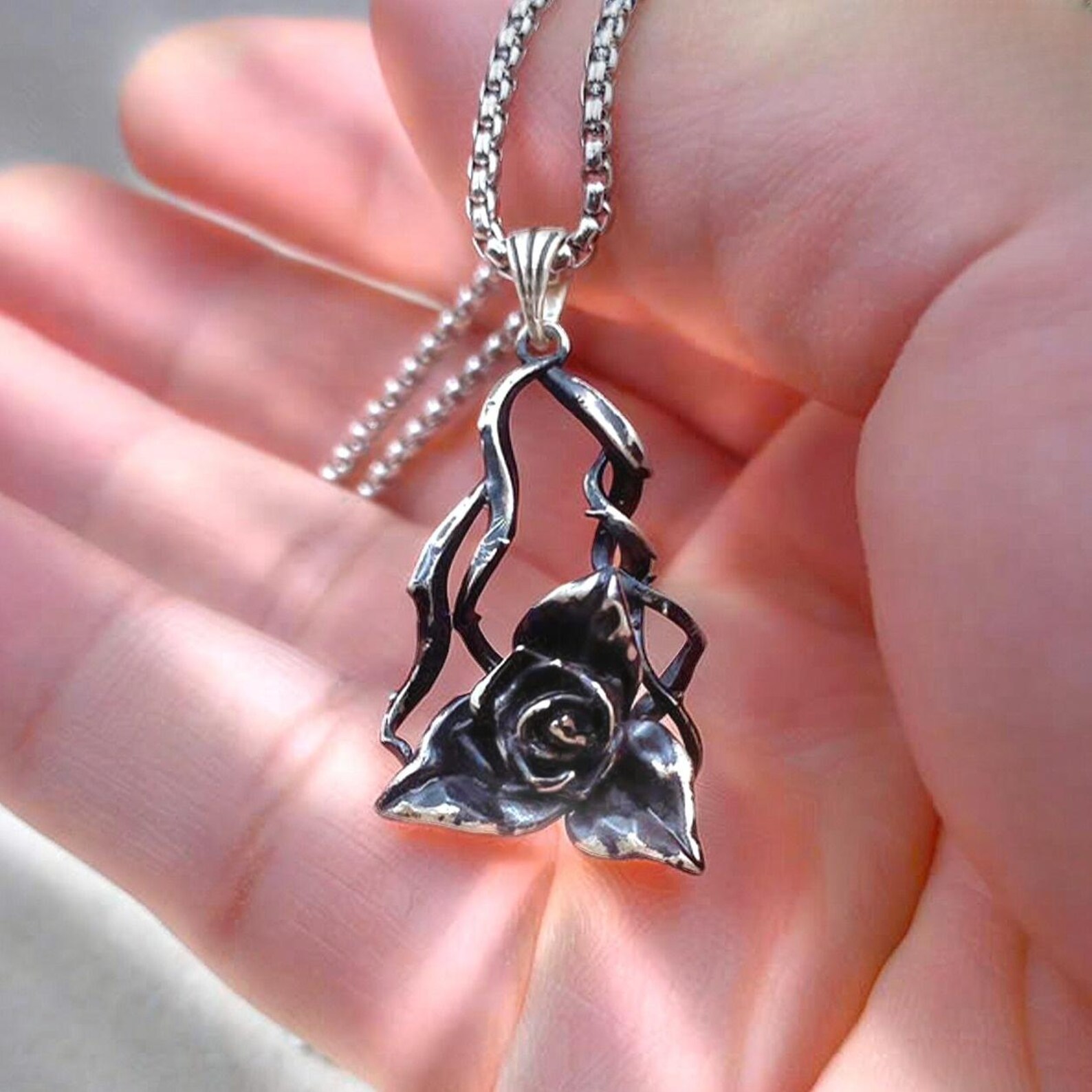 PREMIUM Fanmade Valorant Vyse Skill Necklace, Arc Rose Pendant, Silver ...
