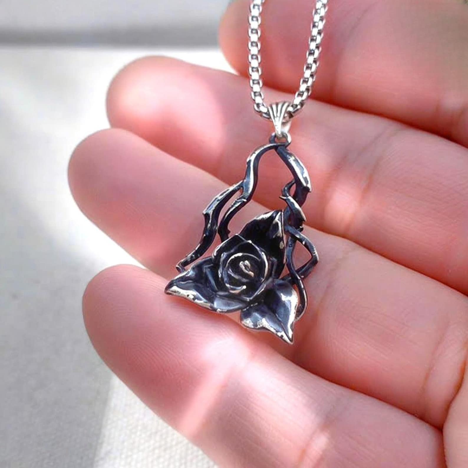 PREMIUM Fanmade Valorant Vyse Skill Necklace, Arc Rose Pendant, Silver ...