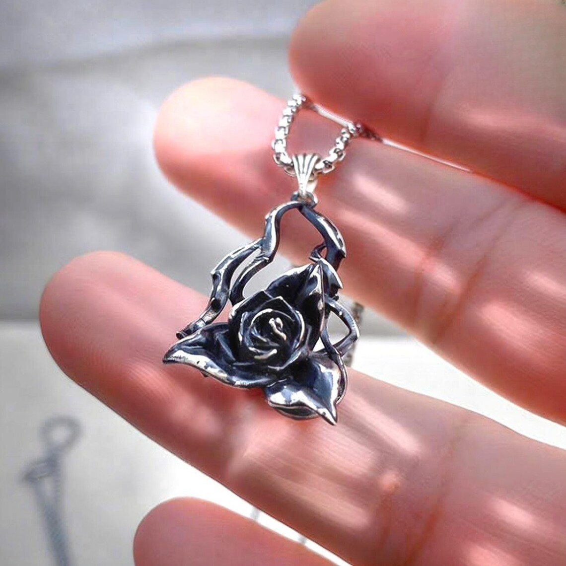 PREMIUM Fanmade Valorant Vyse Skill Necklace, Arc Rose Pendant, Silver ...