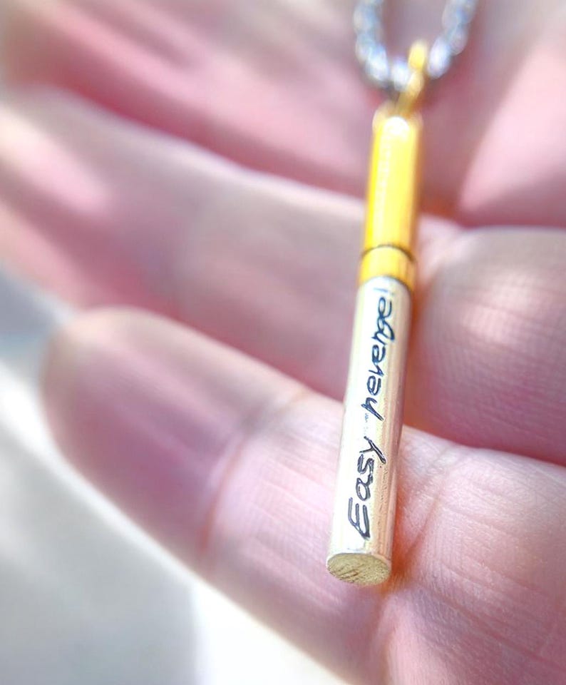 PREMIUM Fanmade Chainsaw Anime 'easy Revenge!' Cigarette Necklace ...