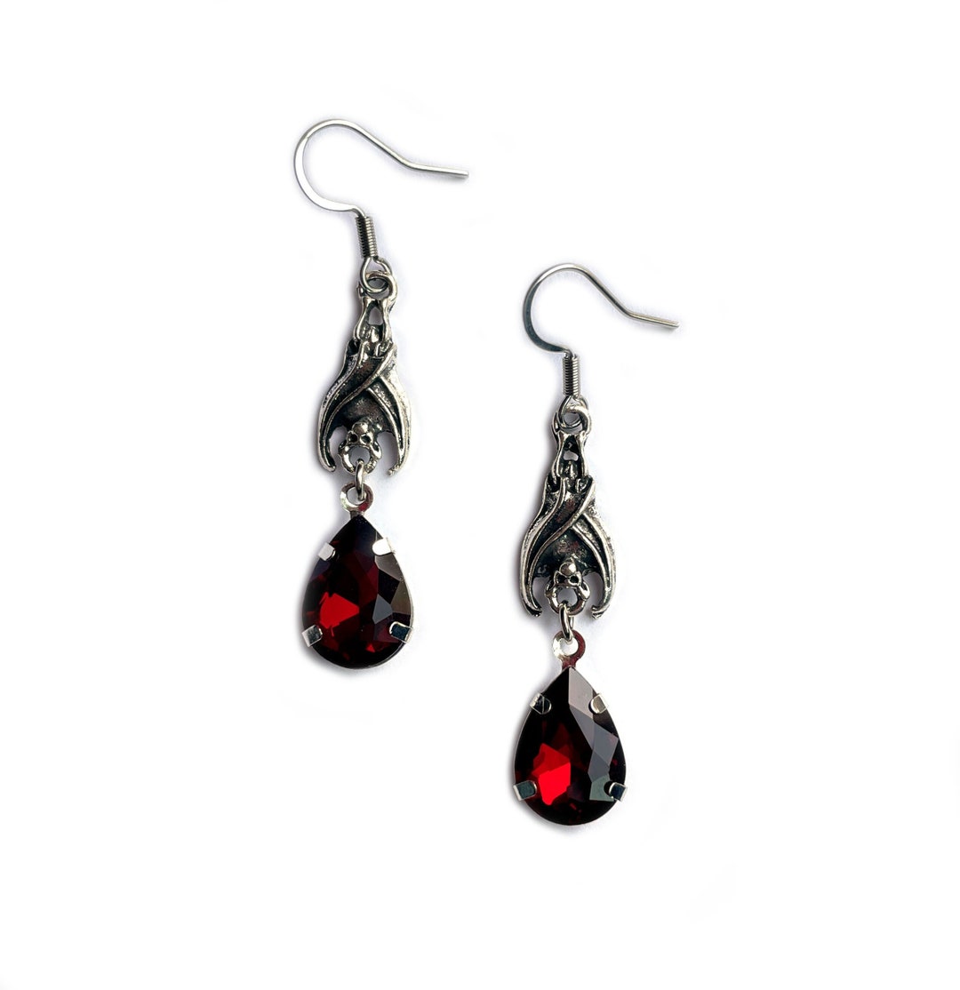 Dark Ruby Red/garnet Crystals Dangle/drop Earrings Vampire Queen ...