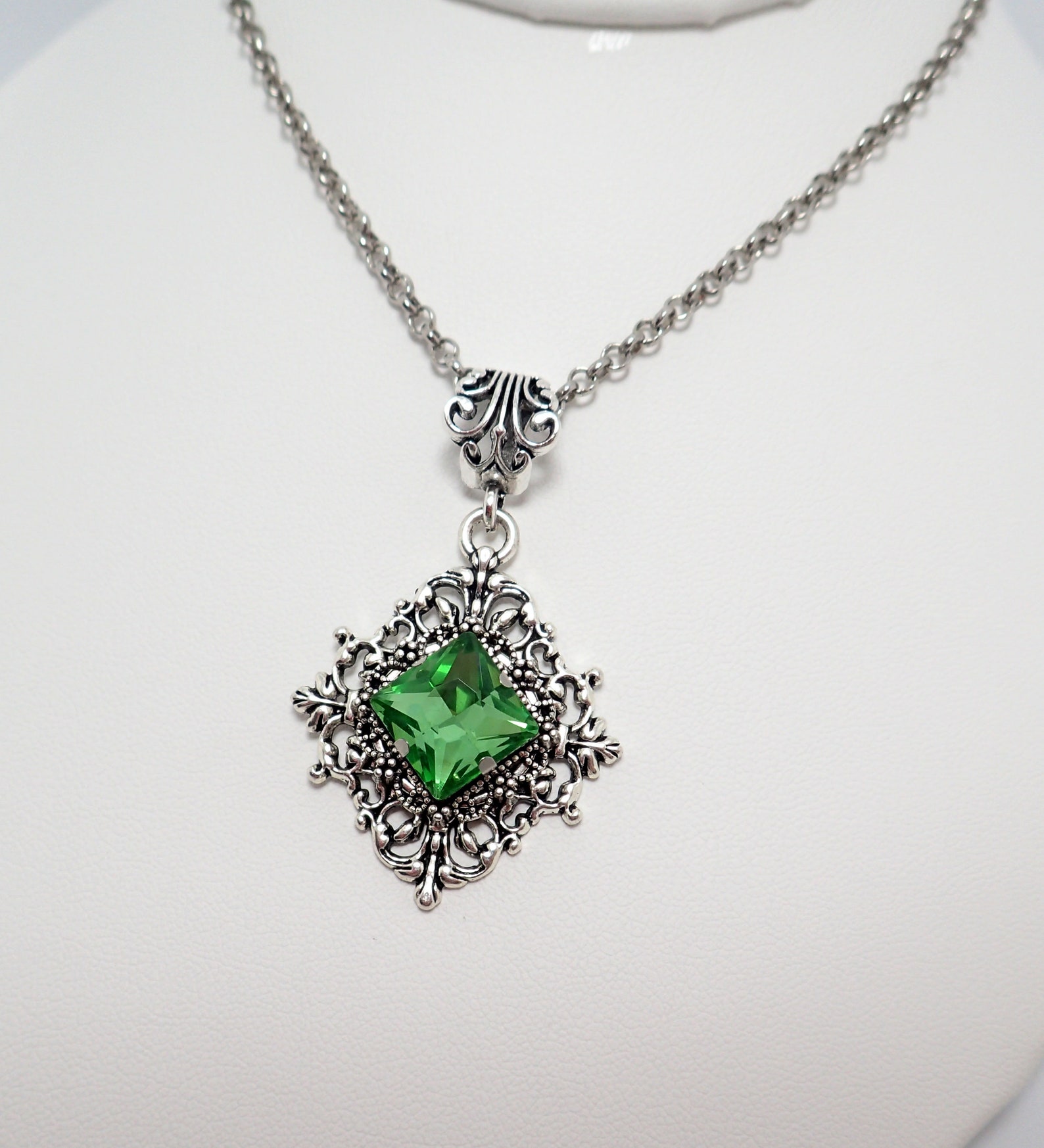 Peridot Green Gothic Victorian Filigree Goth Steampunk - Etsy