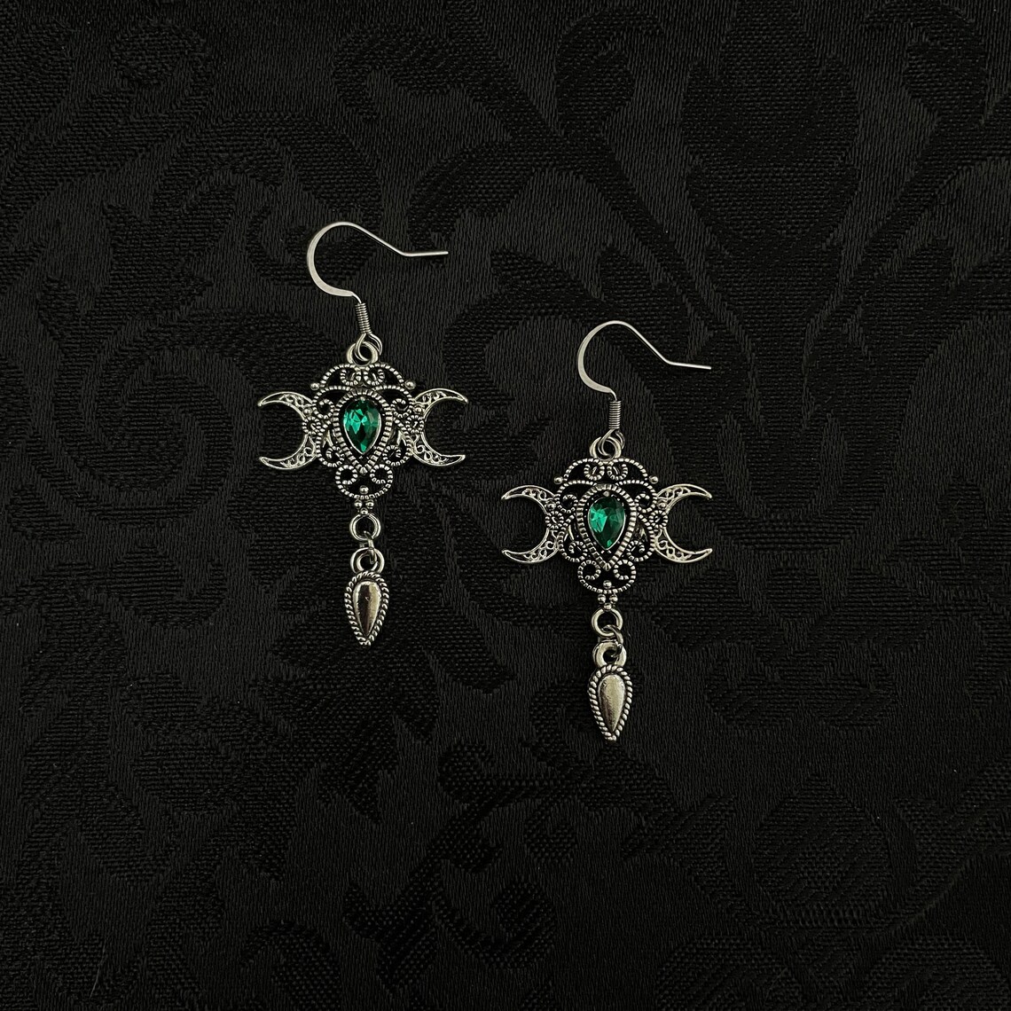 Emerald Green Triple Crescent Moon Lunar Goddess Priestess Celtic Elven ...