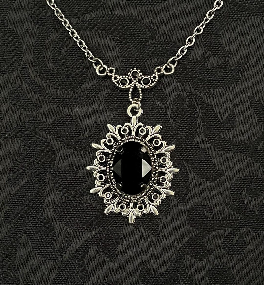 Jet Black Onyx Fleur De Lis Lys French Lily Flower Gothic Victorian ...