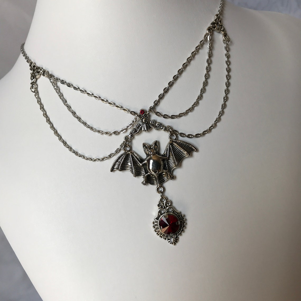 Dark Ruby Red/garnet Crystals Vampire Queen Bat Gothic - Etsy