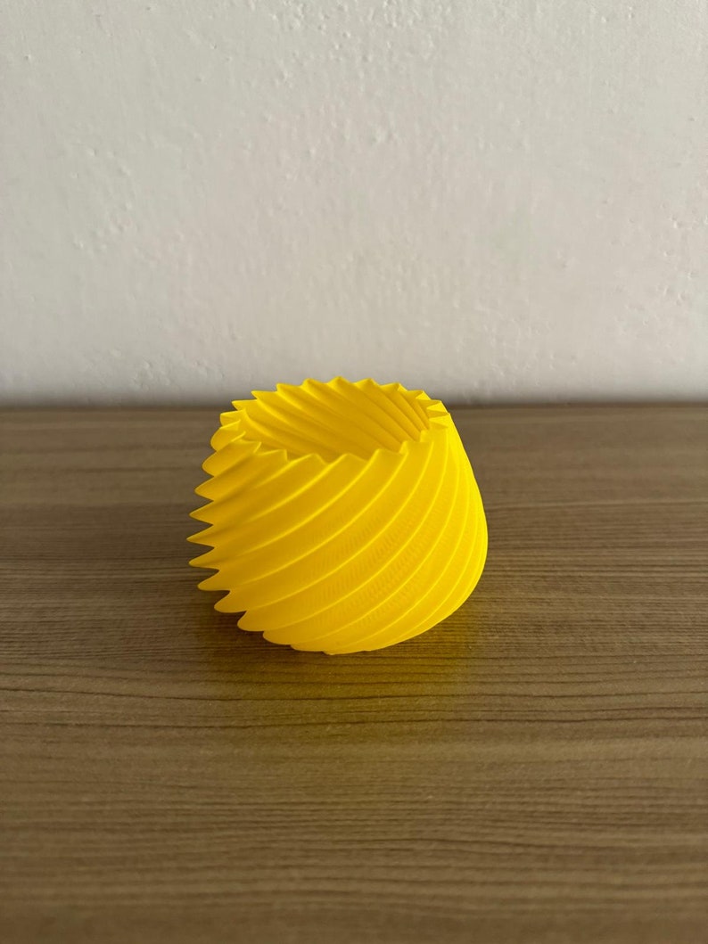 Twisting Wave 3D Printed PLA Vase - Etsy