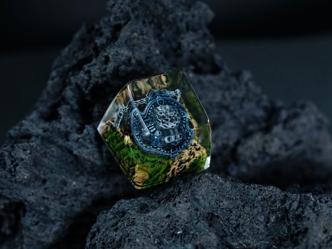 Moon of Nokstella 3D Keycap, Custom Elden Ring Talisman Keycap, Gaming ...