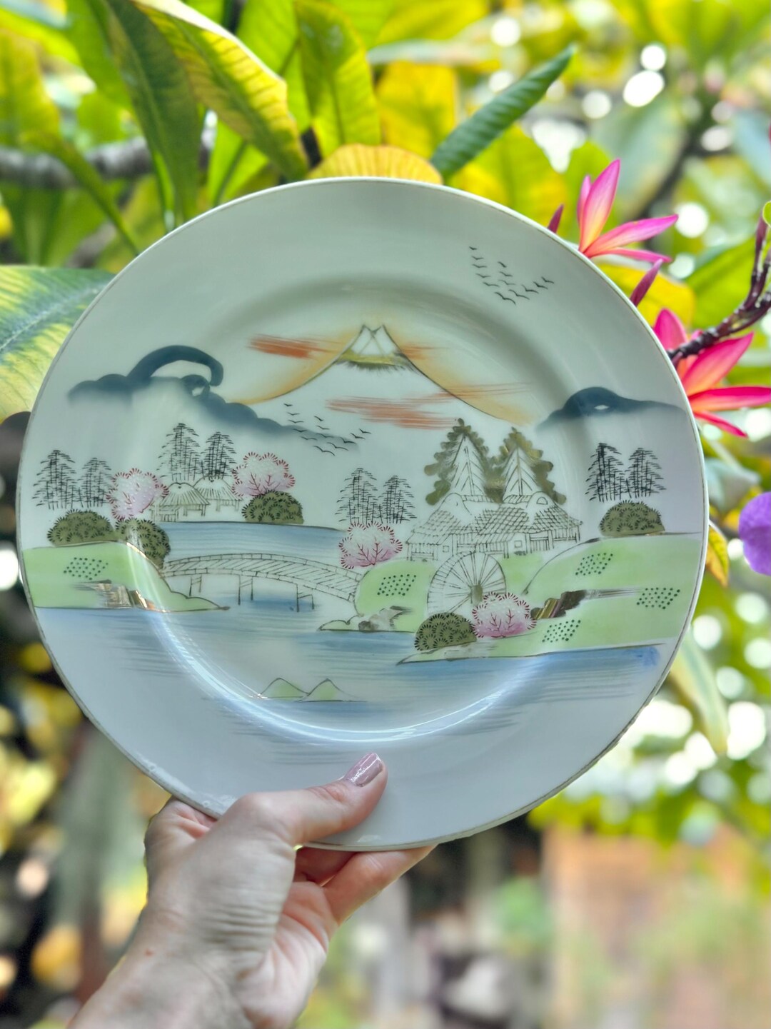 Vintage Japanese Hand-painted Gold Detailed Mt. Fuji Plates - Set of 2 ...