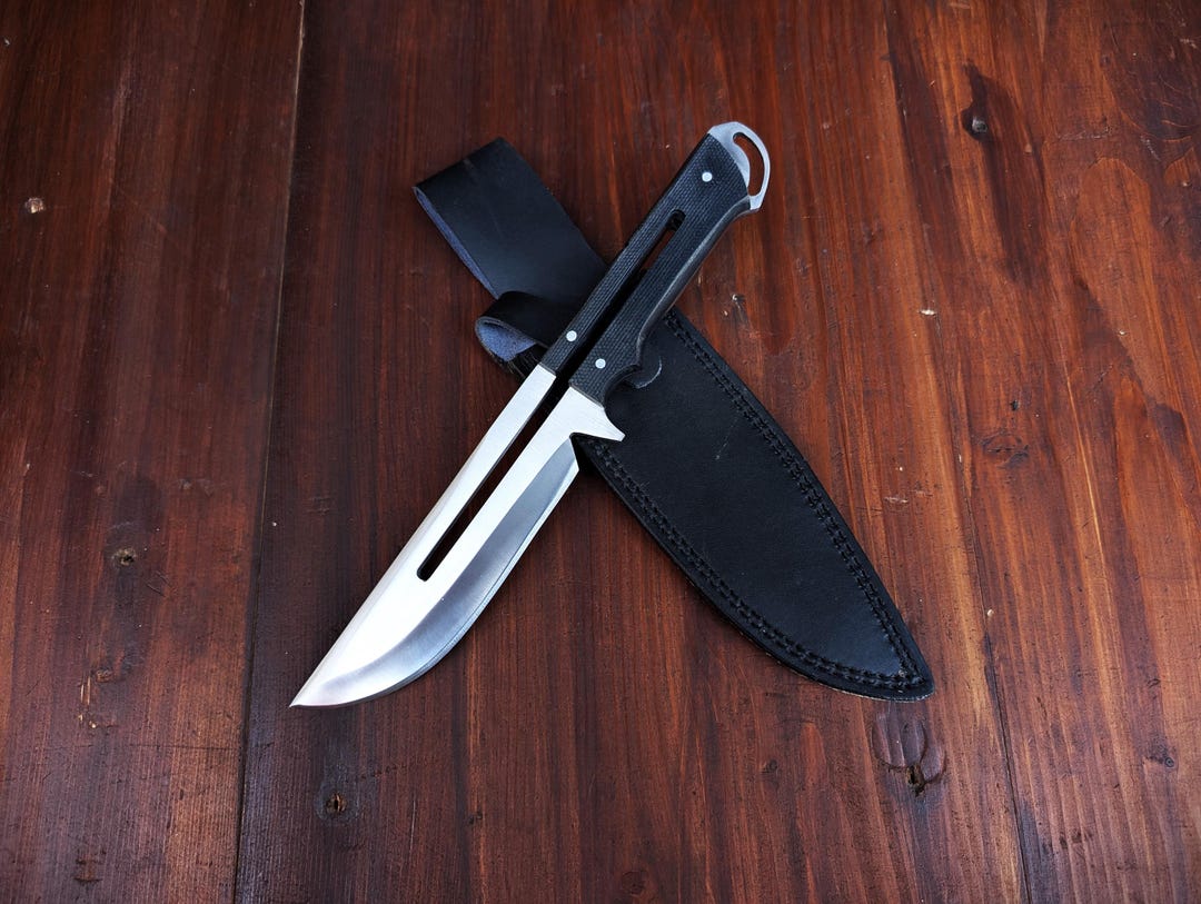 High-detail Cyberpunk 2077 Stinger Knife Prop Replica - V's Signature ...