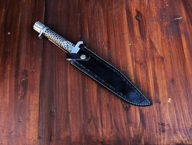 Handmade D2 Steel Resident Evil Knife: Chris Redfield Survival Replica ...