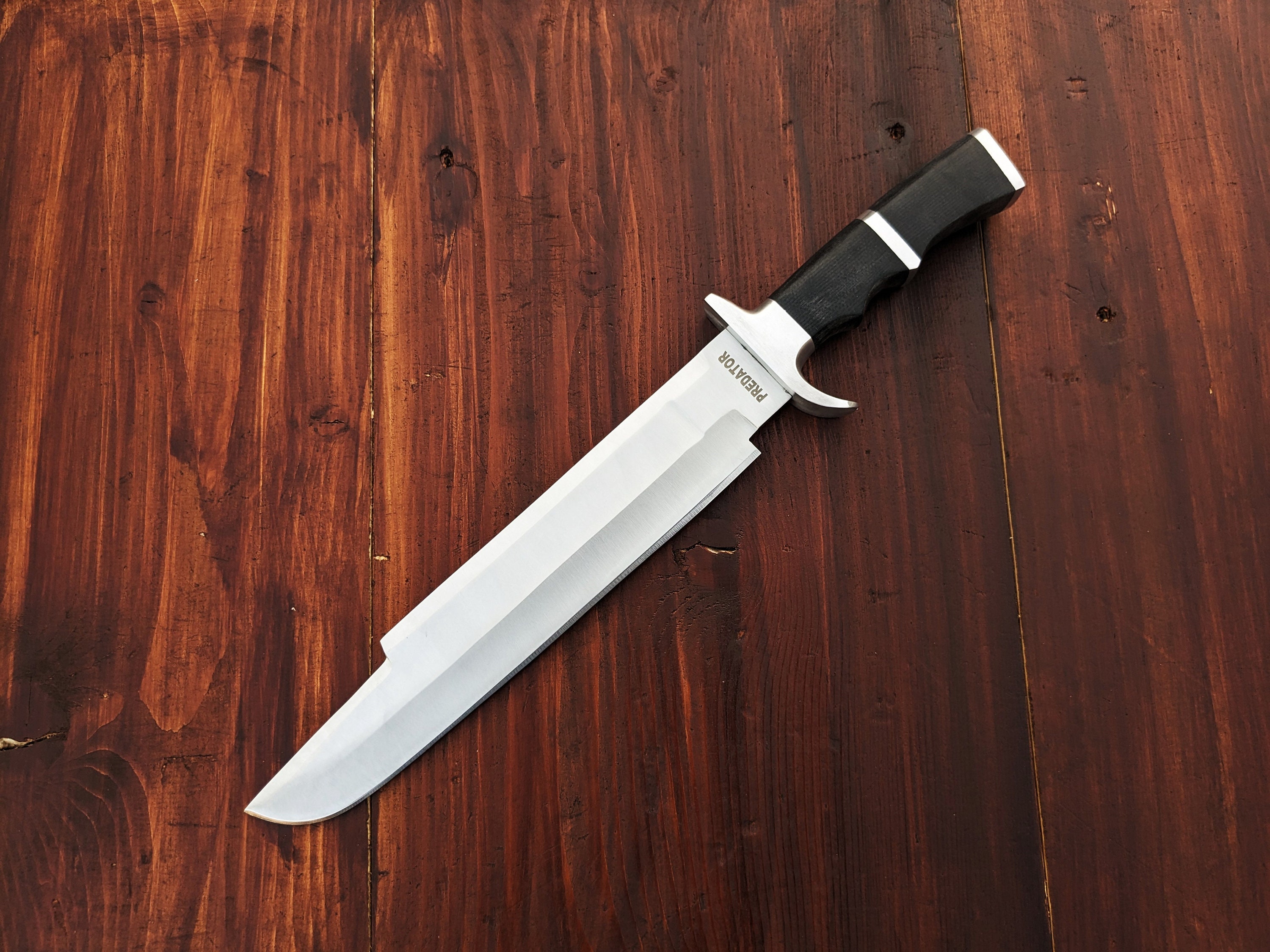 Predator Bowie Knife: Handmade Stainless Steel Predator Replica Machete ...