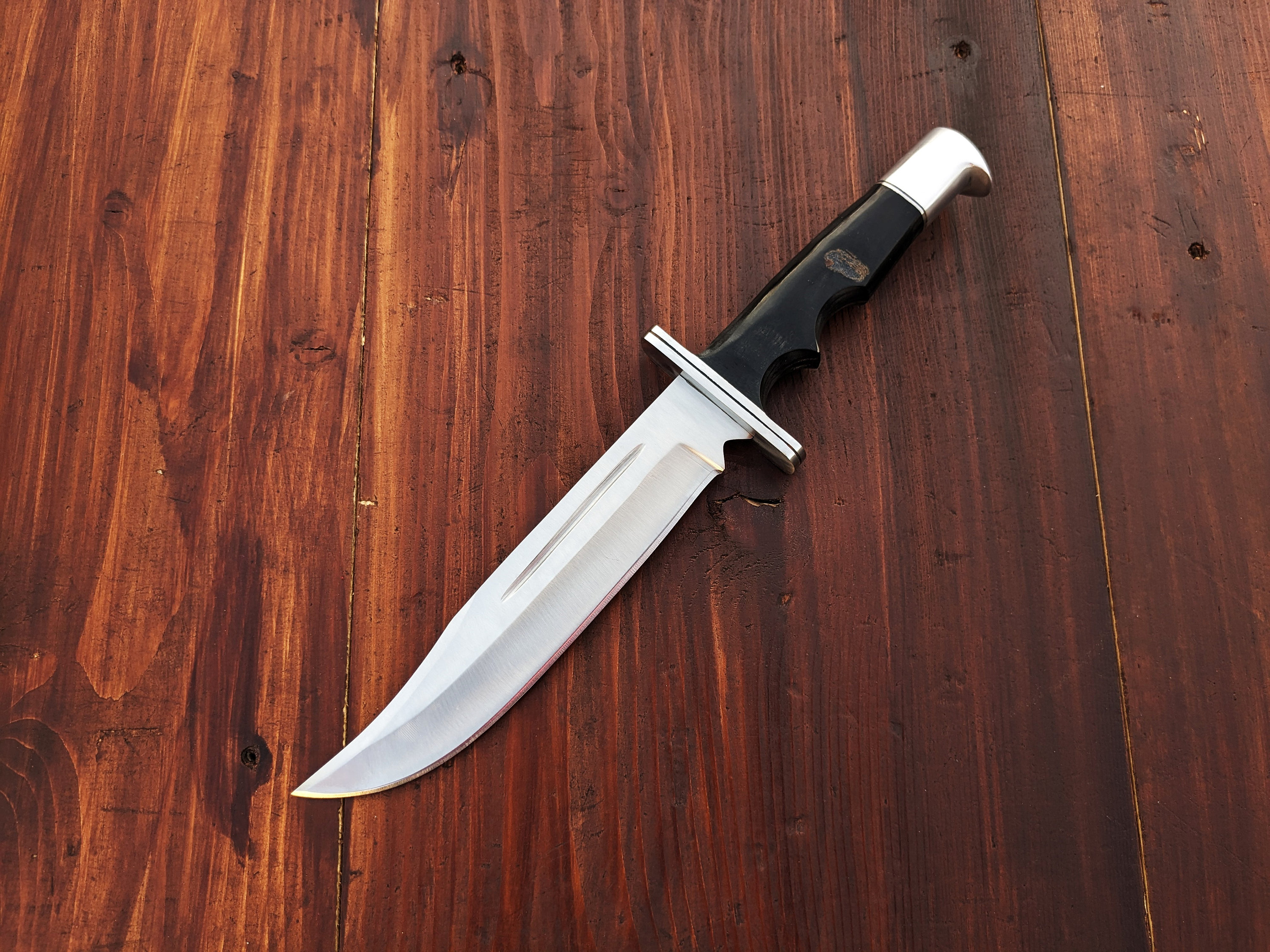 Scream Replica Knife: Bloody Ghostface Replica Buck 120 Hunting Knife ...