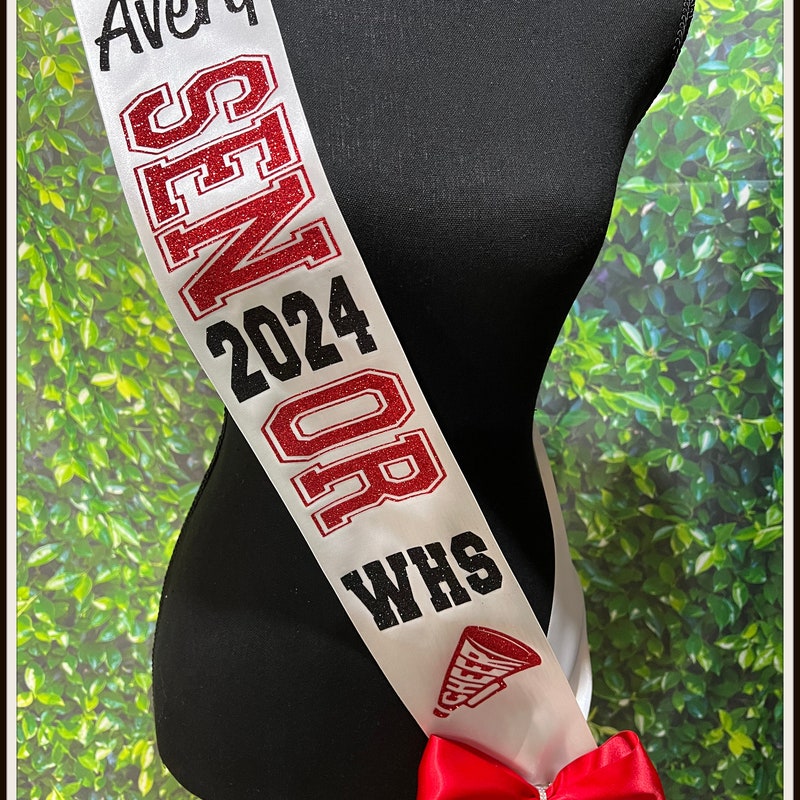 Senior Cheer Gifts - 60+ Gift Ideas for 2025