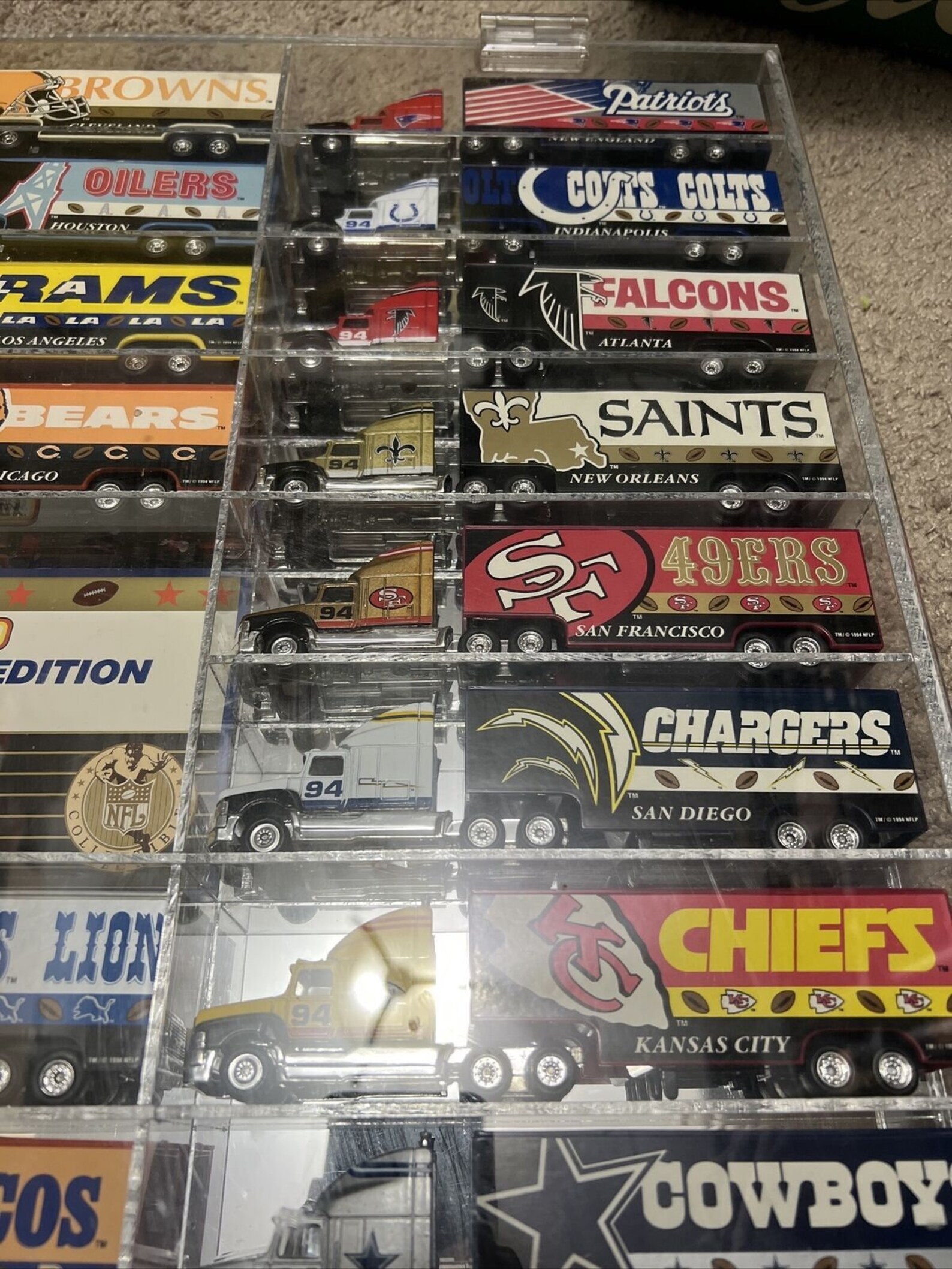 1994 Matchbox Tractor Trailer Transporter Semi 1/80 Set of All 28 NFL ...