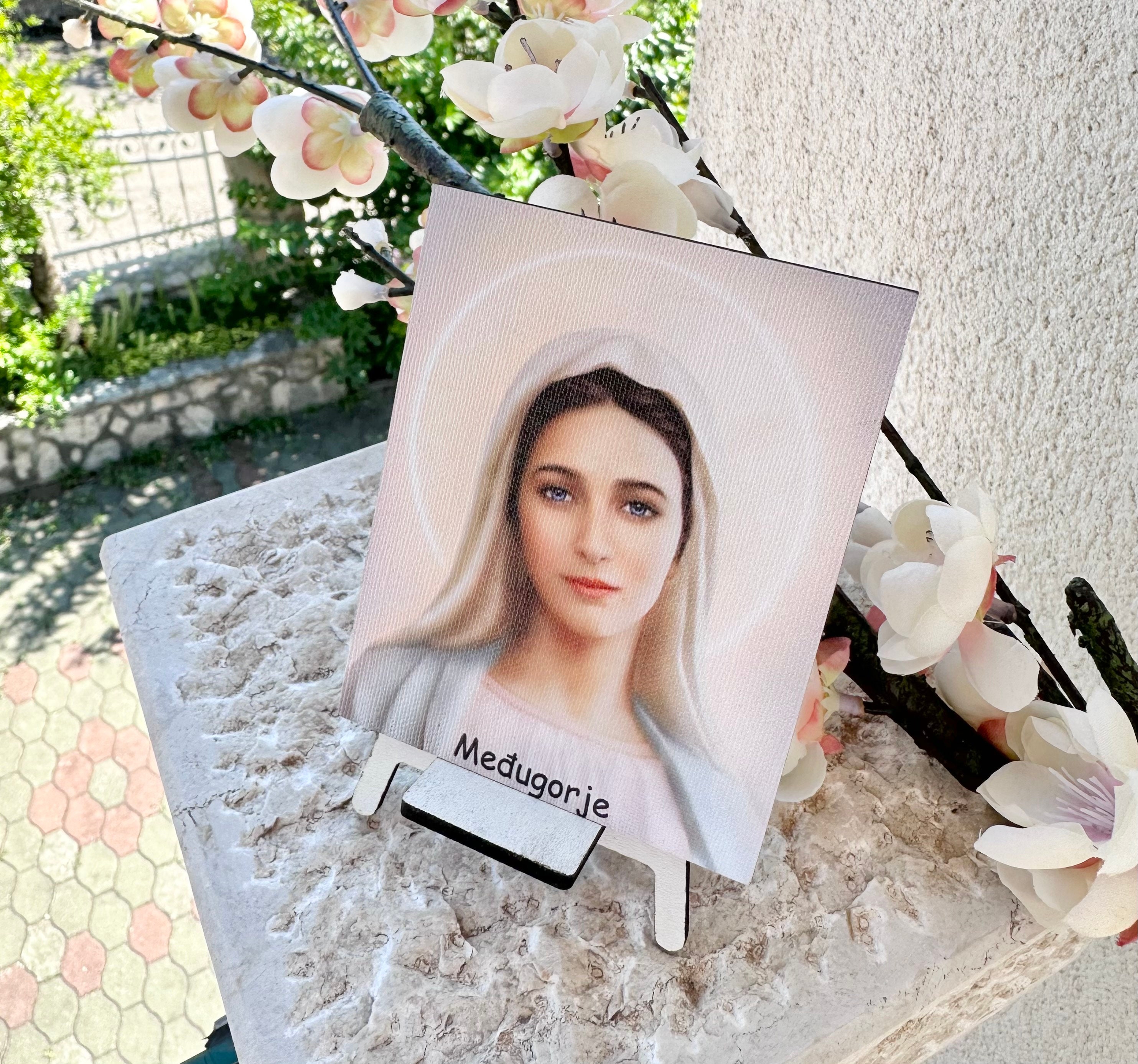 Beautiful Gospa Standalone Picture | Our Lady of Medjugorje | Queen of ...