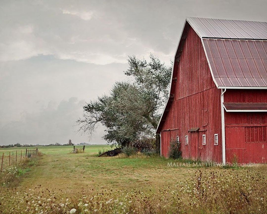 Red Barn Photography, Old Farm, Country Decor, Rustic Wall Art, Storm ...