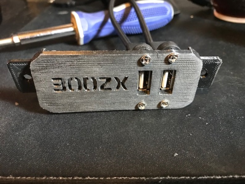 300ZX 2 Port USB Clock Replacement and Logo Options - Etsy