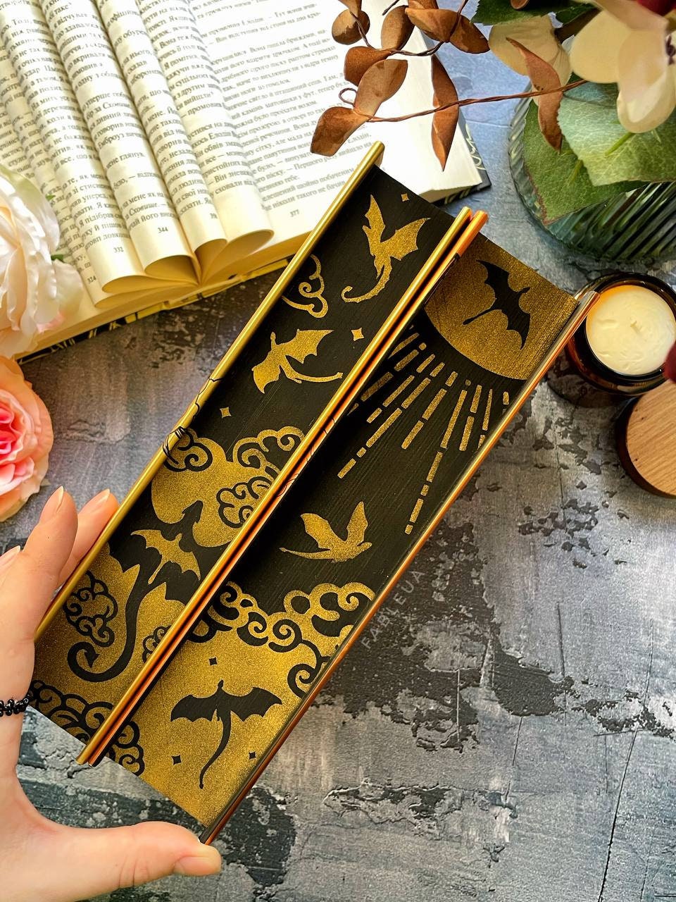 Sprayed Edges, Stenciled Books, Sprayed Books, Fourth Wing and Iron ...