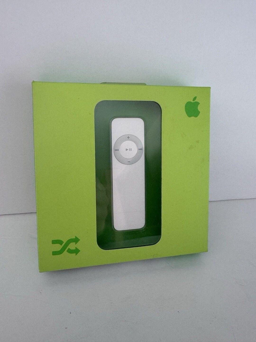 APPLE Ipod Shuffle (512 MB) 1st Generation White in Box M9724LL/A - New ...