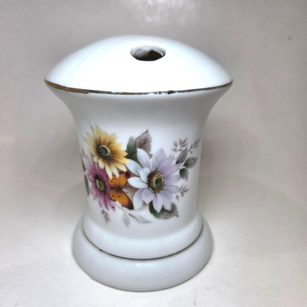Vintage Toothbrush Holder Porcelain Countertop Daisies Pink White ...
