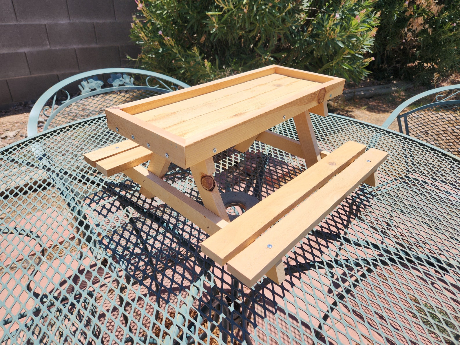 Chicken Feeder Picnic Table - Etsy