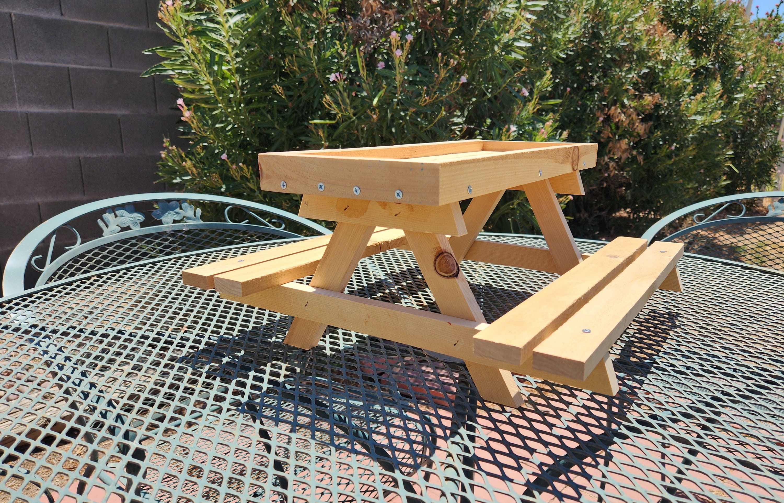 Chicken Feeder Picnic Table - Etsy