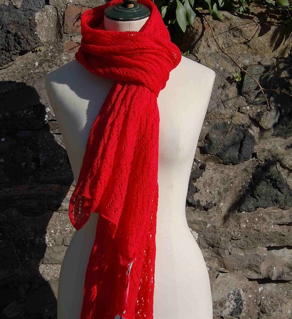 Items similar to ZIGGAZAG - Red Woolen Lace Scarf on Etsy