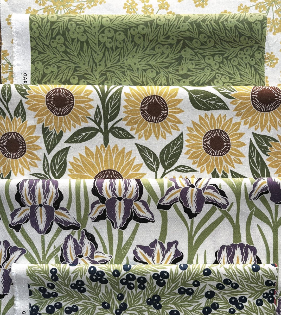 PRE-ORDER, Moda Garden Series Fat Quarter Bundle, 17pc, Katharine ...
