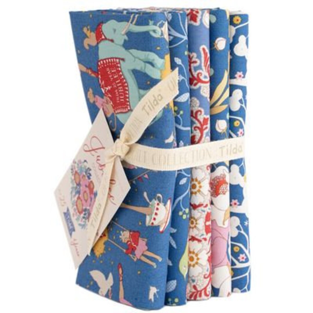 Tilda Jubilee Blue Fat Quarter Bundle, 5pc, Tone Finnanger Fabric ...