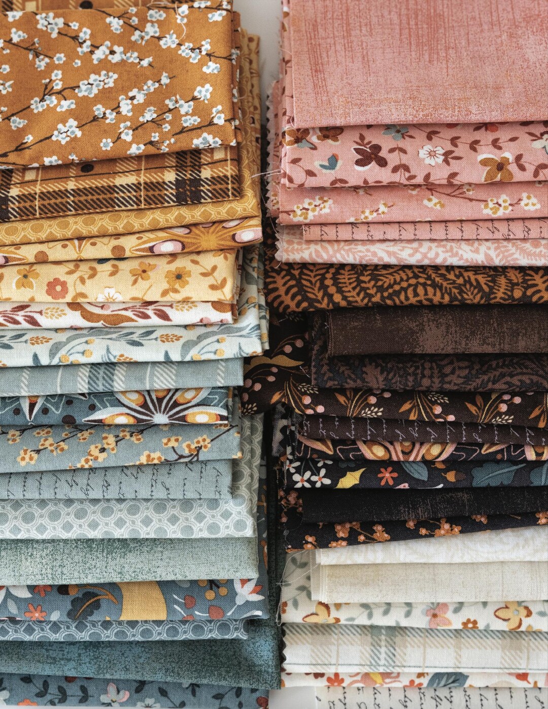 PRE-ORDER, Moda Acorn Hollow Fat Quarter Bundle, 38pc, Basicgrey Fabric, 30760AB, May 2025 ...