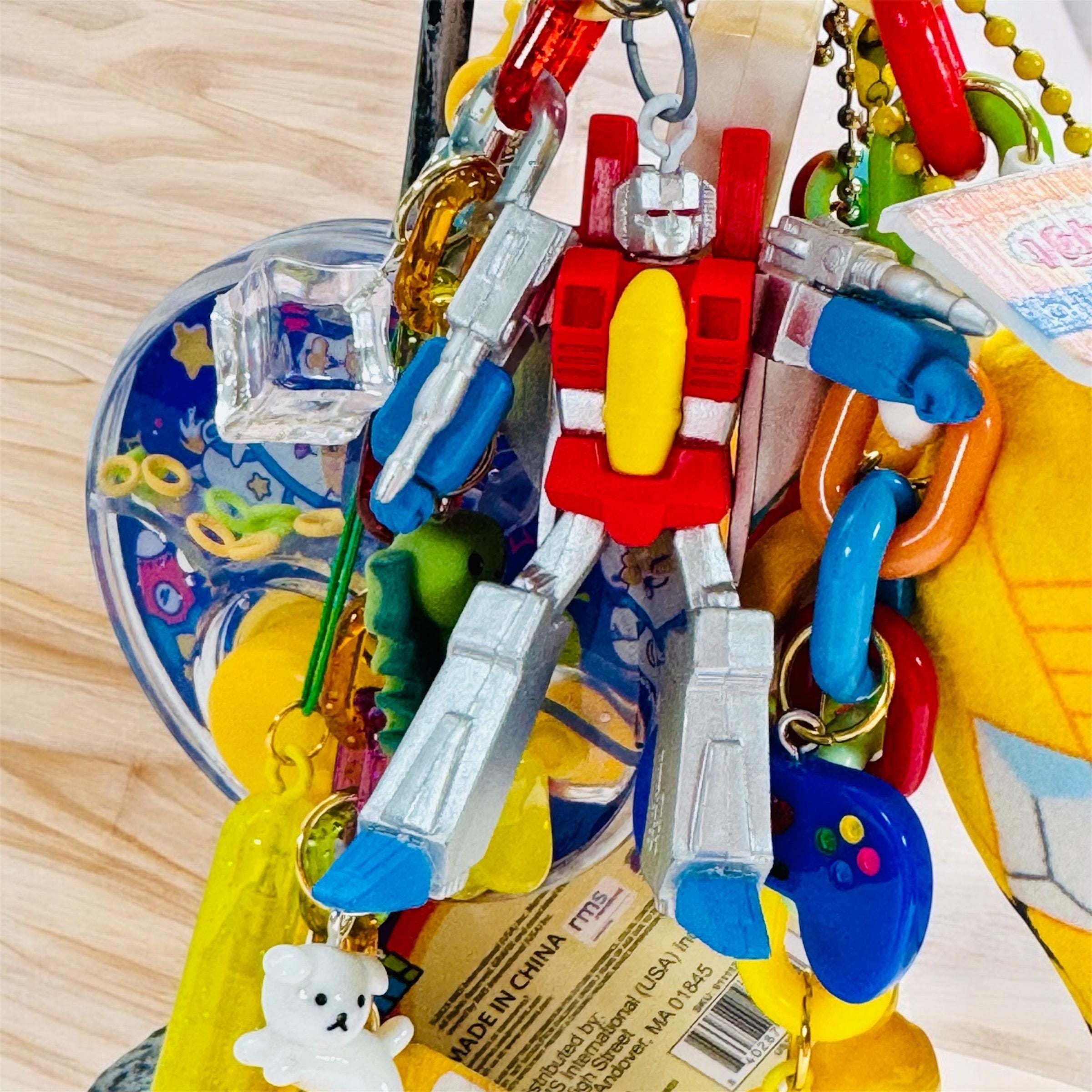 Transformers Keychain Bundle. Featuring Bumblebee, 7 Detachable Charms ...