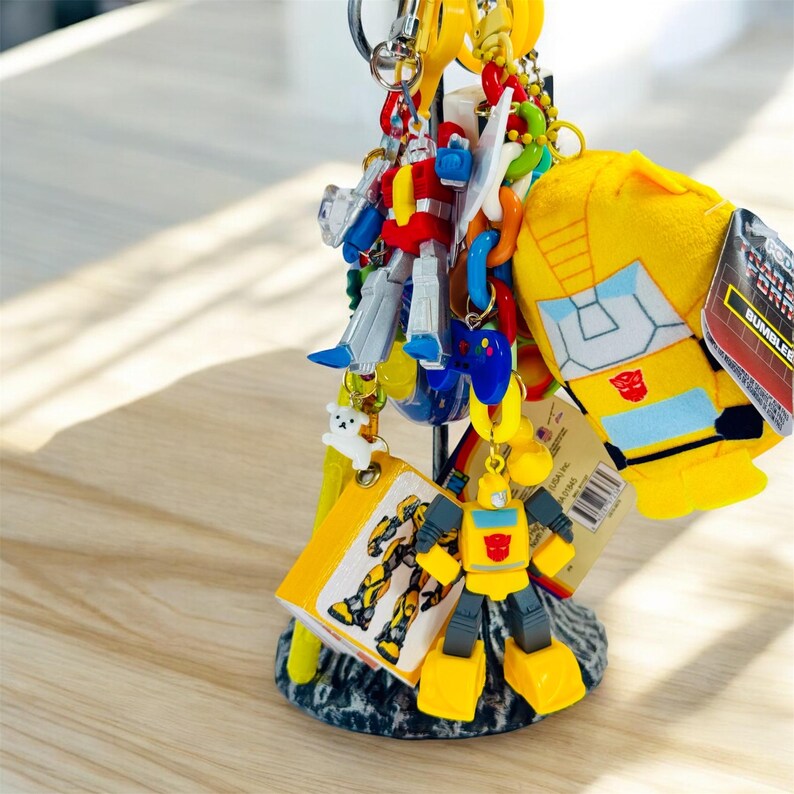 Transformers Keychain Bundle. Featuring Bumblebee, 7 Detachable Charms ...