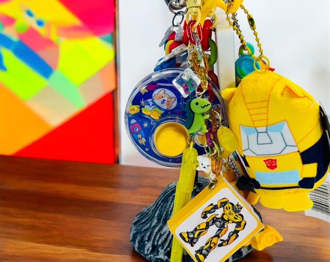 Transformers Keychain Bundle. Featuring Bumblebee, 7 Detachable Charms ...