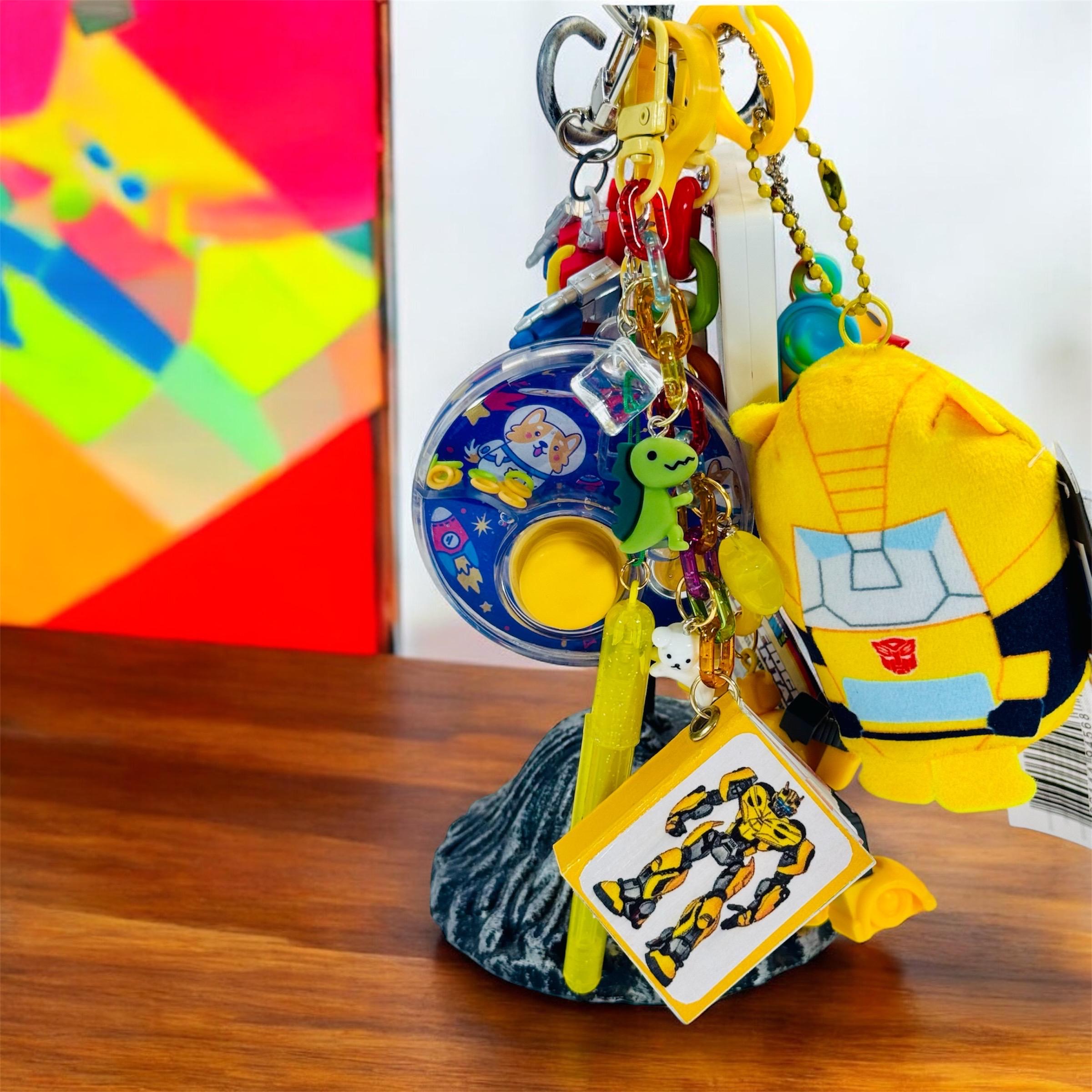 Transformers Keychain Bundle. Featuring Bumblebee, 7 Detachable Charms ...