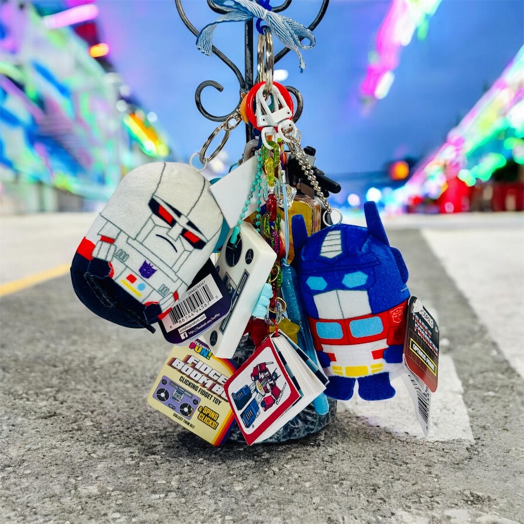 Transformers Keychain Bundle. Featuring Optimus Prime & Megatron 8 ...