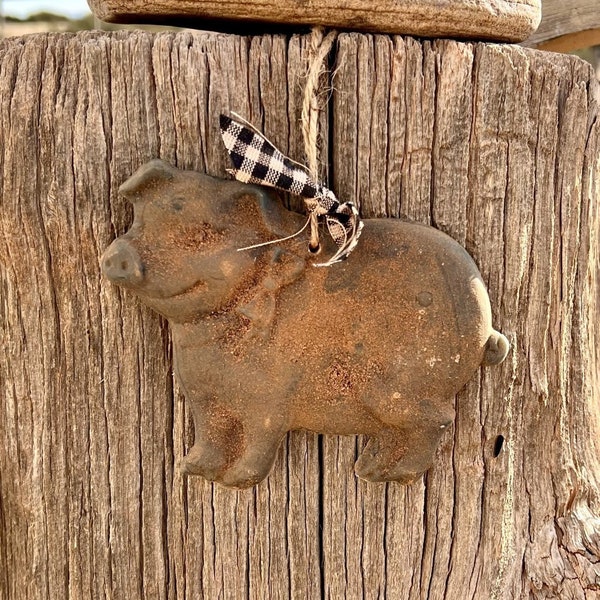 Primitive Pig - Etsy