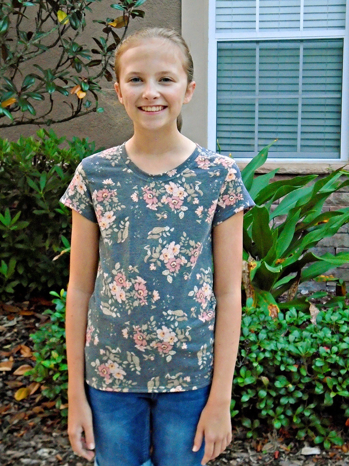 Perfect Tee Tween/teen PDF Downloadable Pattern by MODKID... Sizes 10 ...