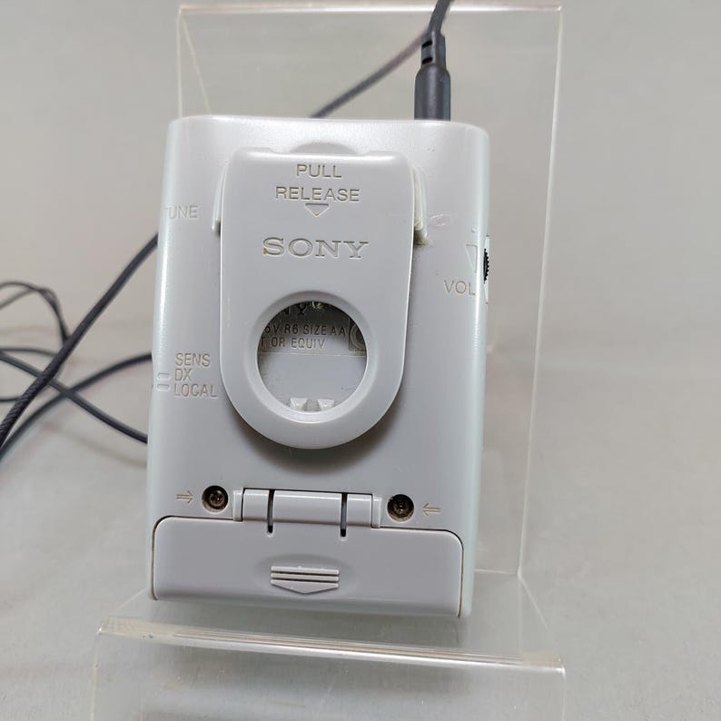 1990s Sony Walkman SRF-56 FM Stereo Pocket Radio, Retro Tech - Etsy