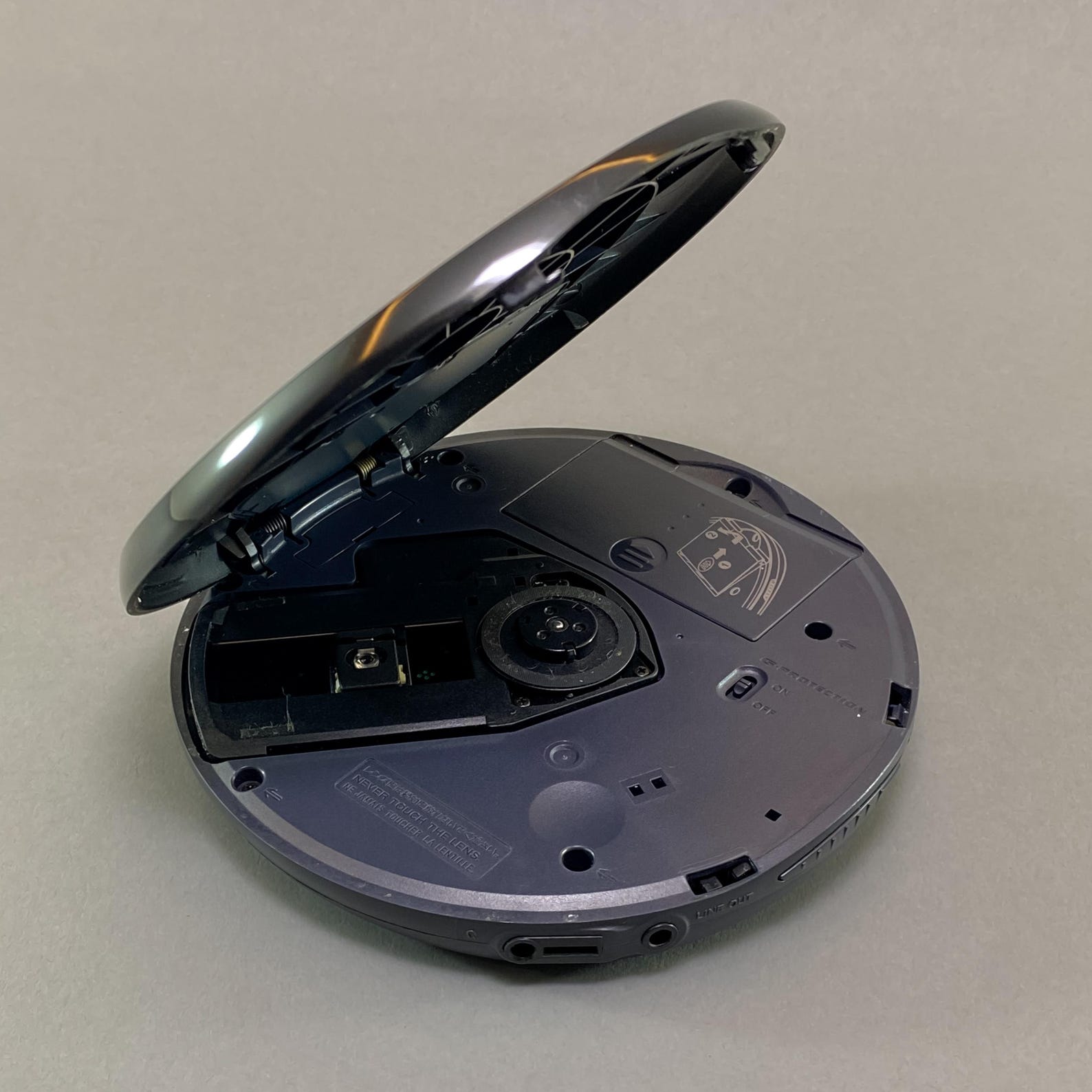 1990s Sony CD Walkman, Vintage Portable Compact Disc Player, MP3 Player ...