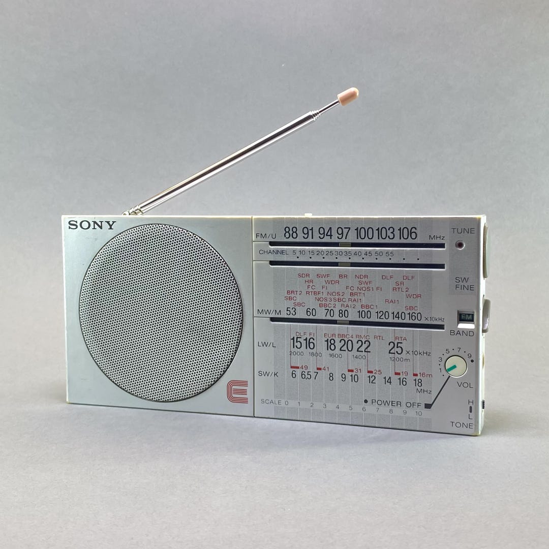 1980s Sony ICF-35 Radio, Vintage Portable Radio, Sony 4 Band Universal ...
