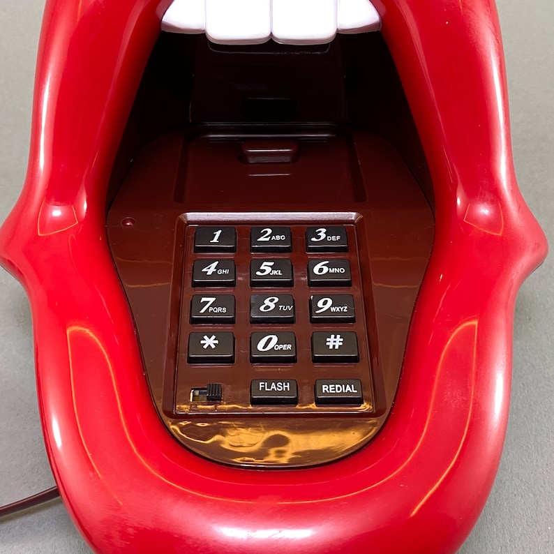 1990s Pop Art Mouth Telephone, Vintage Landline Novelty Tongue ...