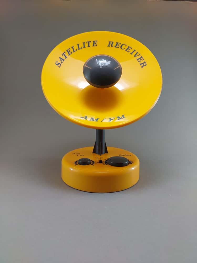 1990s Satellite Receiver Radio: Vintage Yellow Space Age AM/FM Desk ...