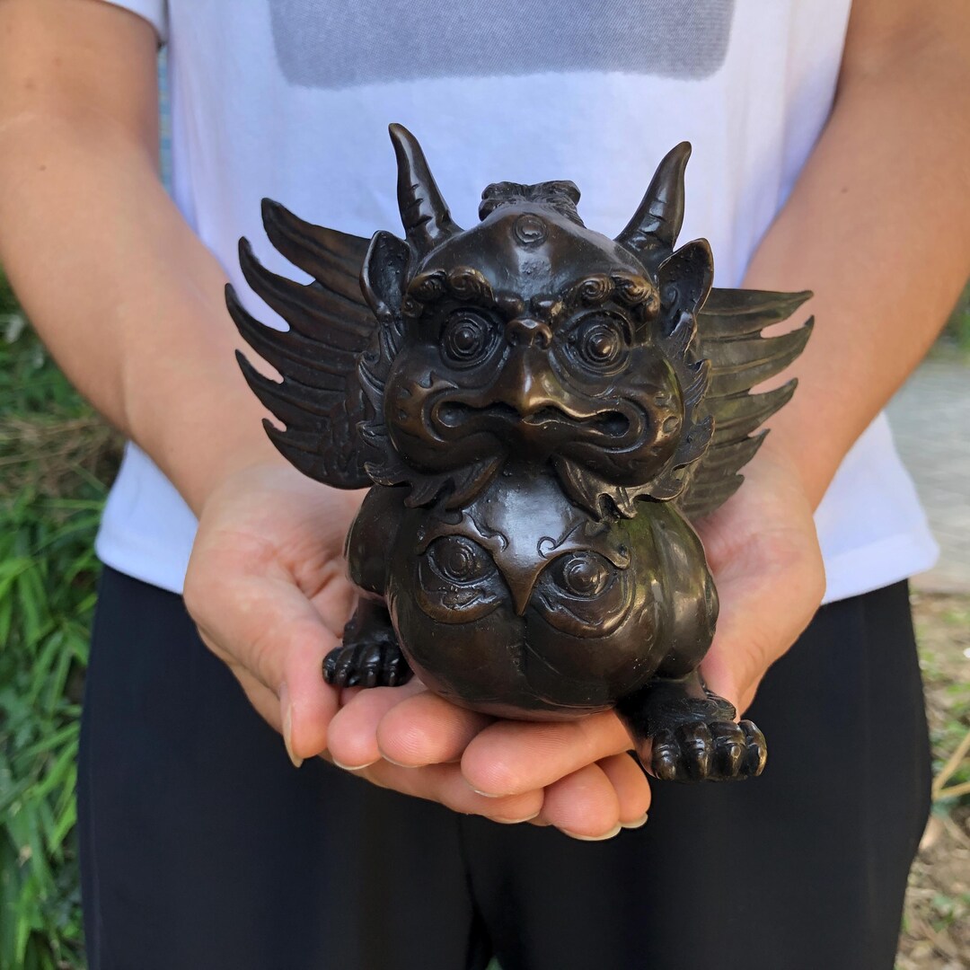Tibetan Buddhist Spread Wings Dapeng Bird Statue, Protection Guardian ...